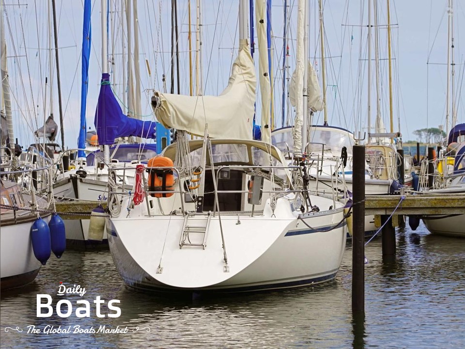 1988 Granada 32 for sale. View price, photos and Buy 1988 Granada 32 ...