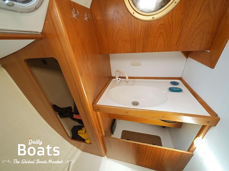 1988 Granada 32 for sale. View price, photos and Buy 1988 Granada 32 ...