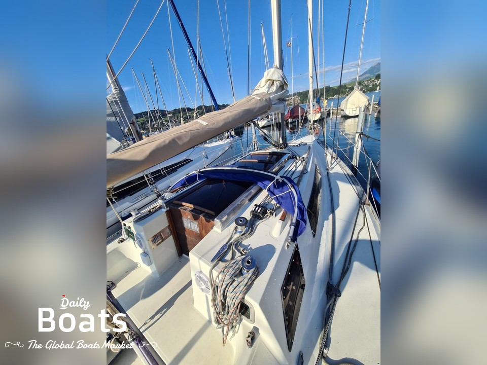 1986 Bénéteau First 305 for sale. View price, photos and Buy 1986 Bénéteau First 305 #382954