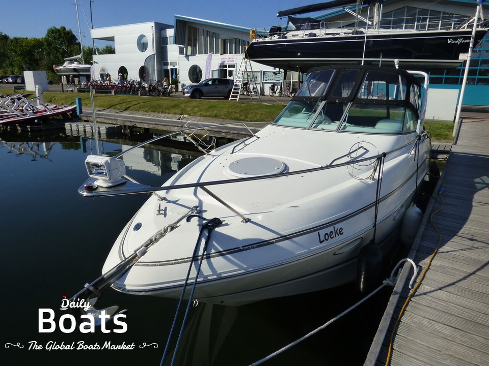 2004 Larson Cabrio 274 for sale. View price, photos and Buy 2004 Larson ...