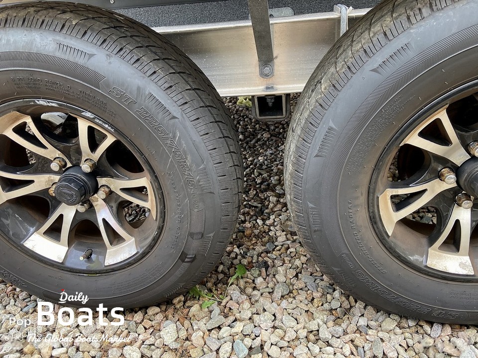 1994 Albemarle 24 Express for sale. View price, photos and Buy 1994 ...