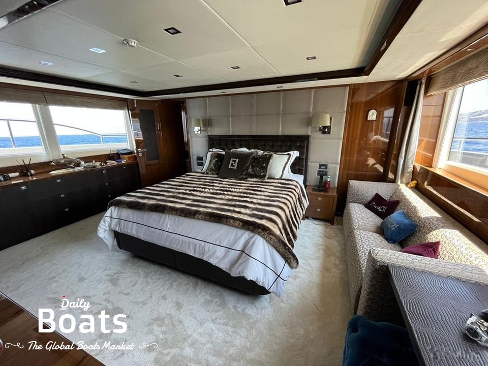2013 Princess Yachts 32M for sale. View price, photos and Buy 2013 ...