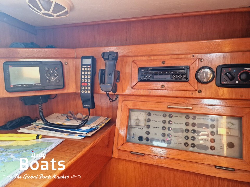 1989 Dynamic 37 for sale. View price, photos and Buy 1989 Dynamic 37 ...