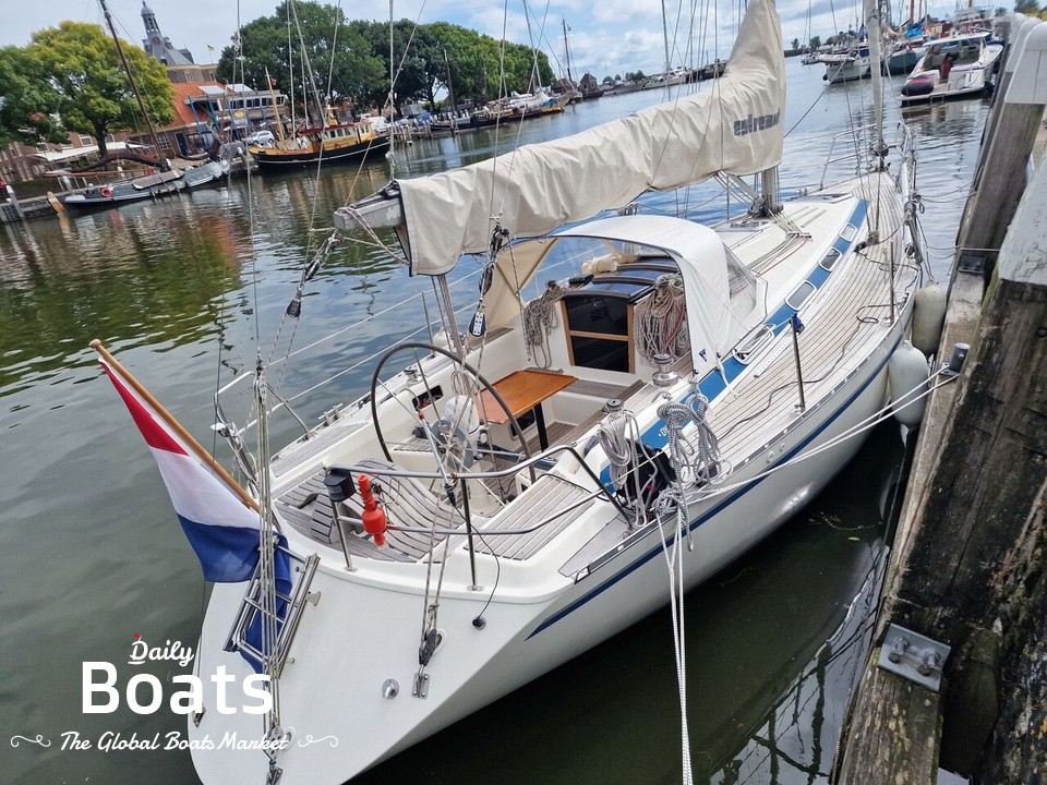 1989 Dynamic 37 for sale. View price, photos and Buy 1989 Dynamic 37 ...