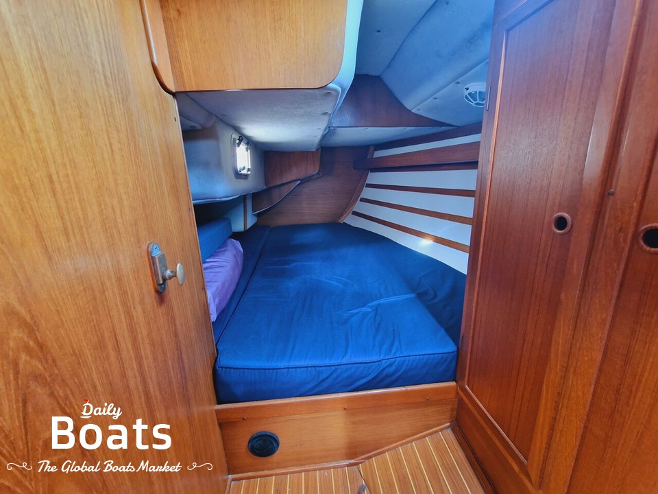 1989 Dynamic 37 for sale. View price, photos and Buy 1989 Dynamic 37 ...