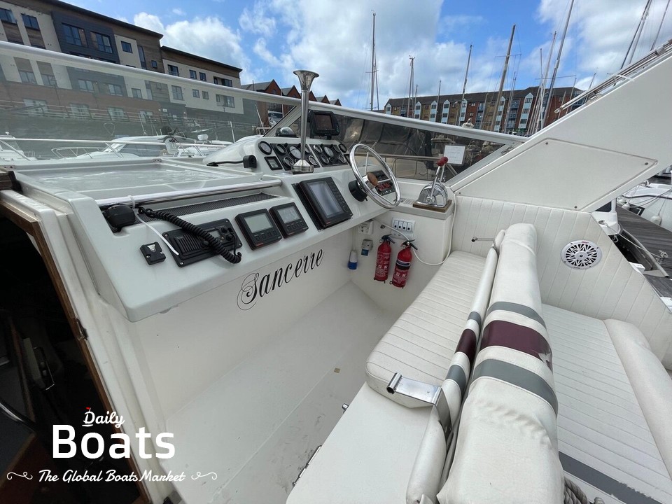 1990 Fairline Targa 27 for sale. View price, photos and Buy 1990 ...