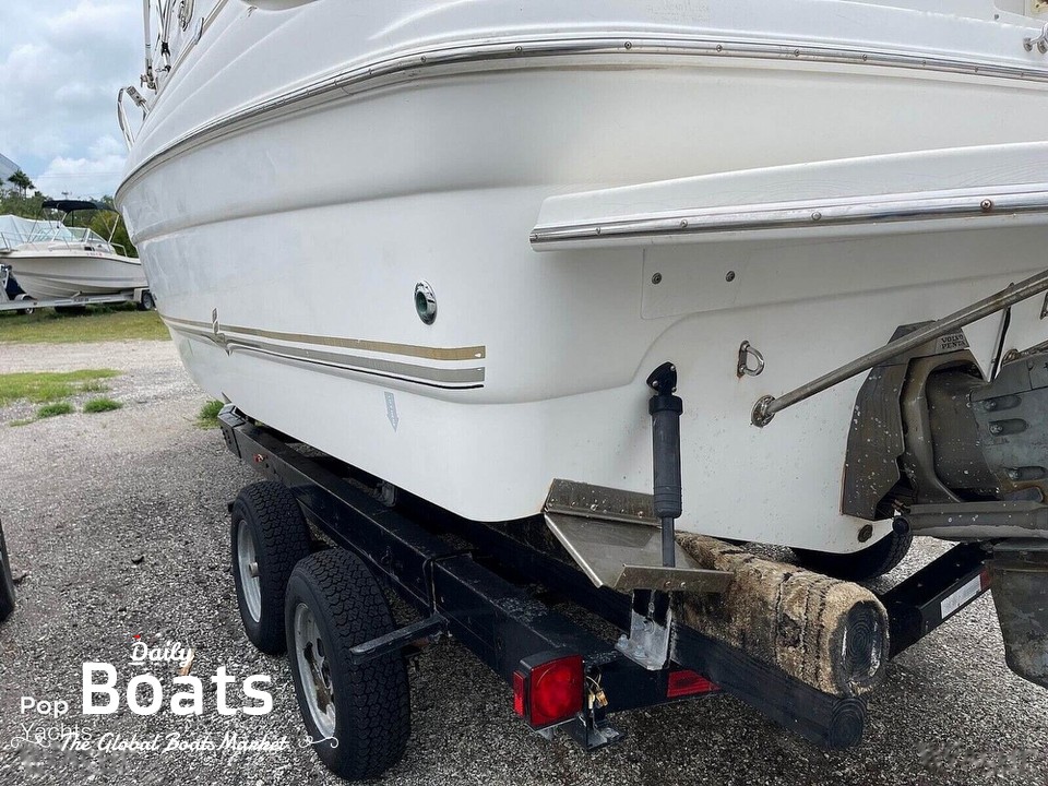 2004 Larson Cabrio 240 for sale. View price, photos and Buy 2004 Larson ...