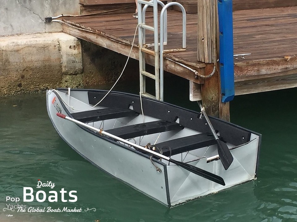 1984 Present Yachts 38 Trawler for sale. View price, photos and Buy ...