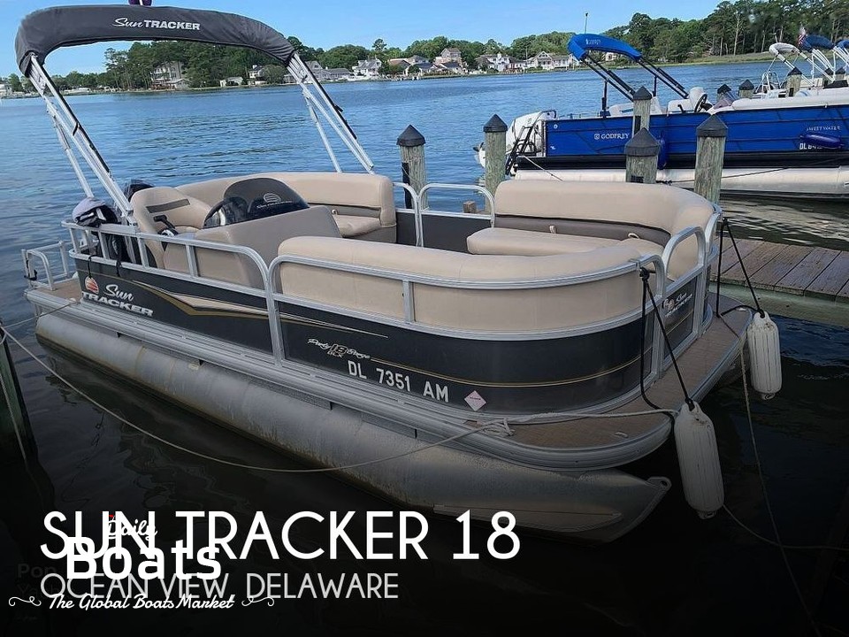 2020 Sun Tracker Party Barge 18 Dlx for sale. View price, photos and ...