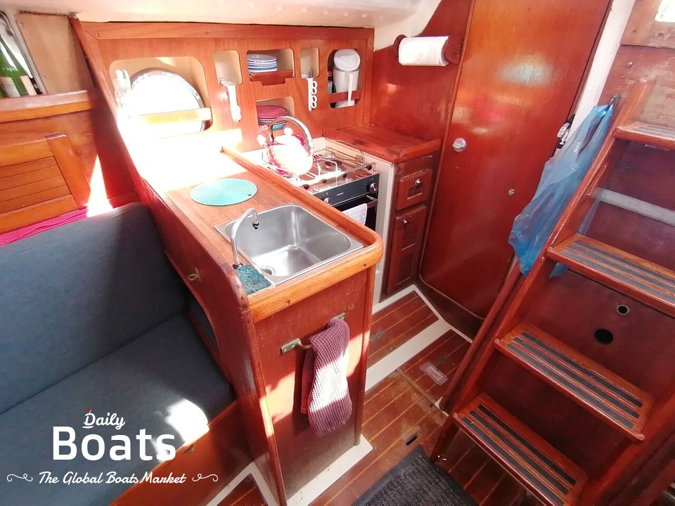 1993 Westerly 31 Tempest for sale. View price, photos and Buy 1993 ...