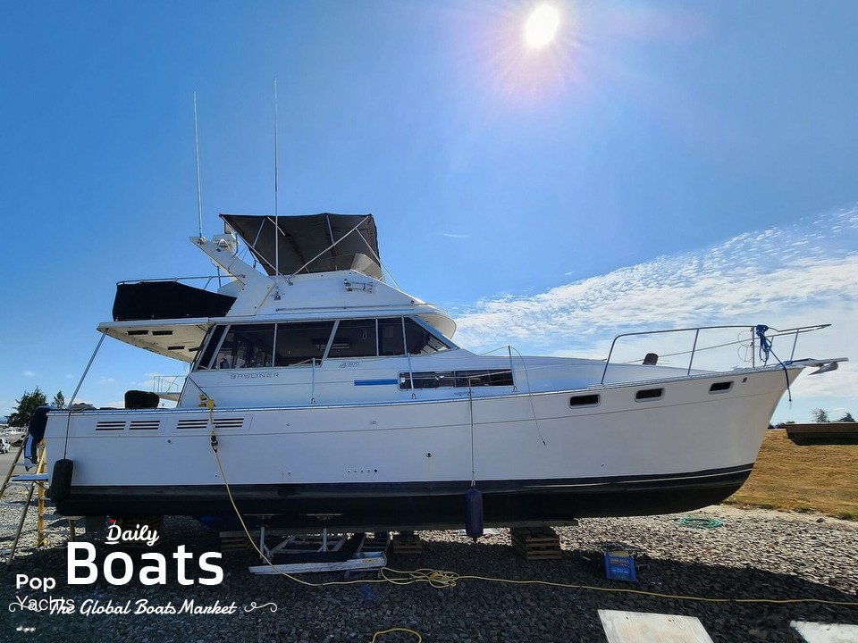 1986 Bayliner 3870 for sale. View price, photos and Buy 1986 Bayliner ...