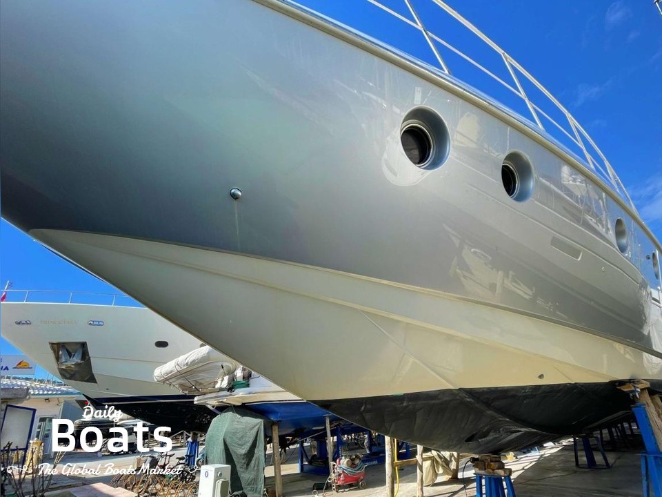 2006 Azimut 86 S for sale. View price, photos and Buy 2006 Azimut 86 S ...