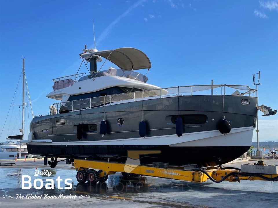 2014 Azimut Magellano 43 for sale. View price, photos and Buy 2014 ...