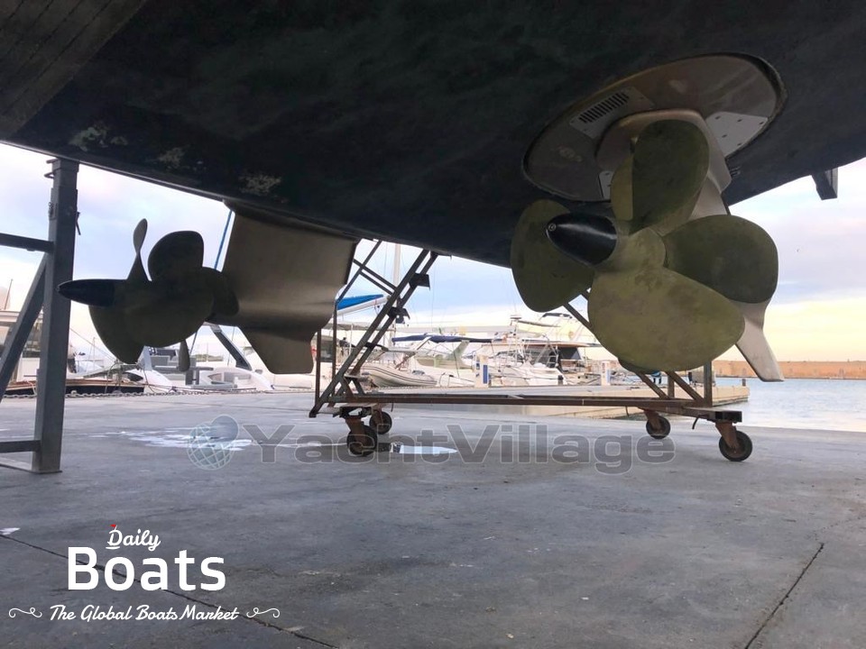 2009 Azimut Atlantis 50X4 for sale. View price, photos and Buy 2009 ...