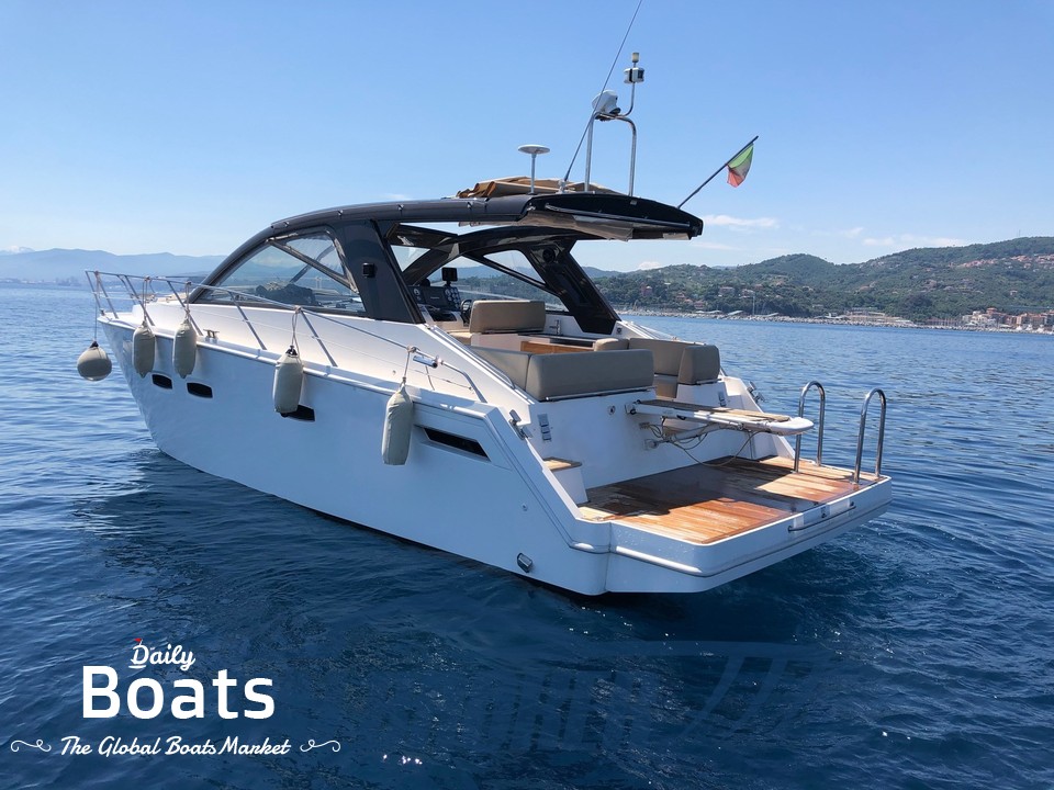 2010 Sealine Sc 35 for sale. View price, photos and Buy 2010 Sealine Sc ...