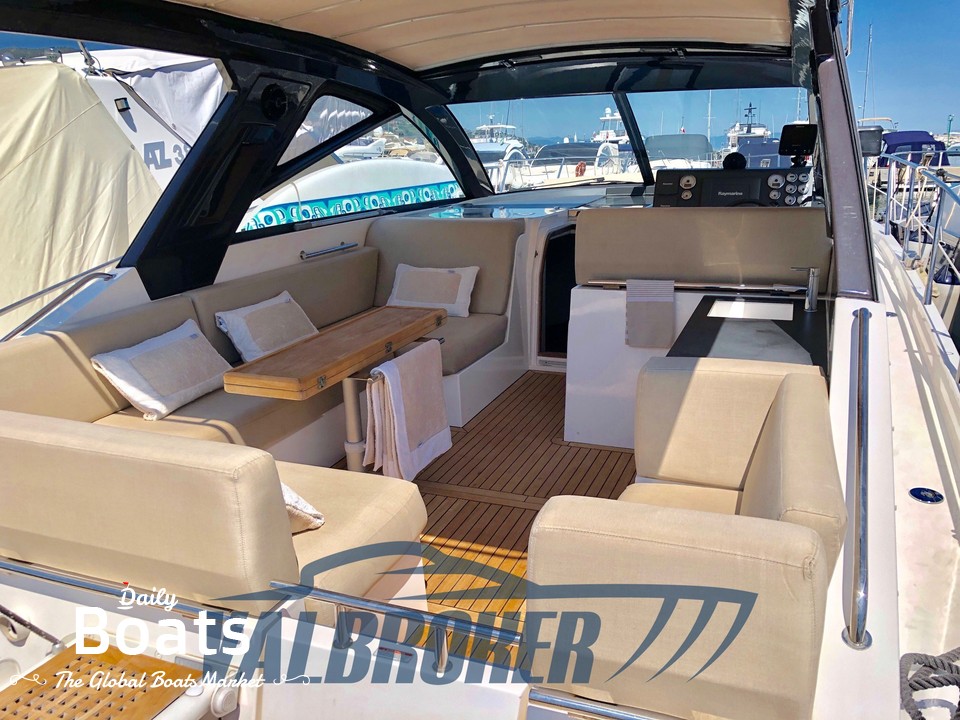 2010 Sealine Sc 35 for sale. View price, photos and Buy 2010 Sealine Sc ...