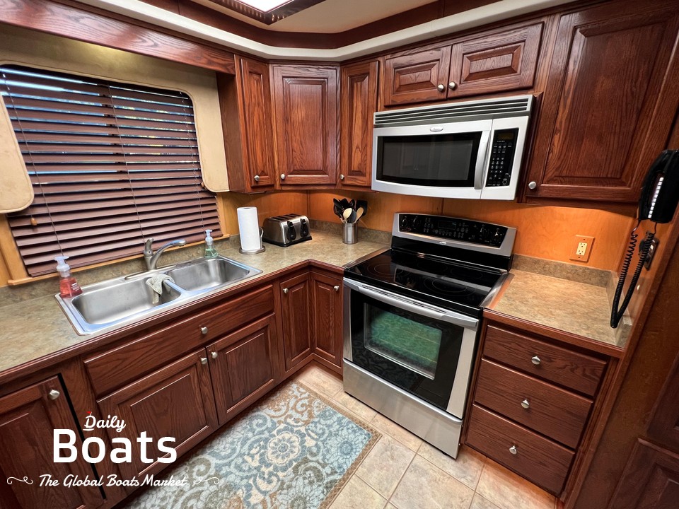 2007 Stardust Cruisers 19 X 86 Wb - Reverse Layout for sale. View price ...