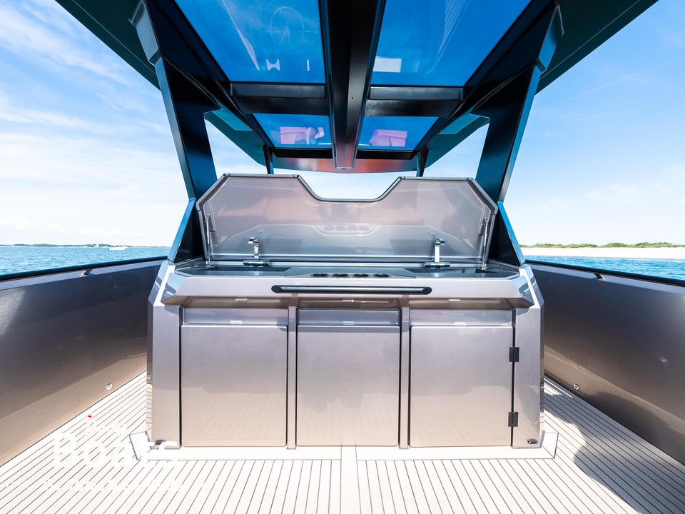 2021 Vanquish Yachts Vq40 for sale. View price, photos and Buy 2021 ...
