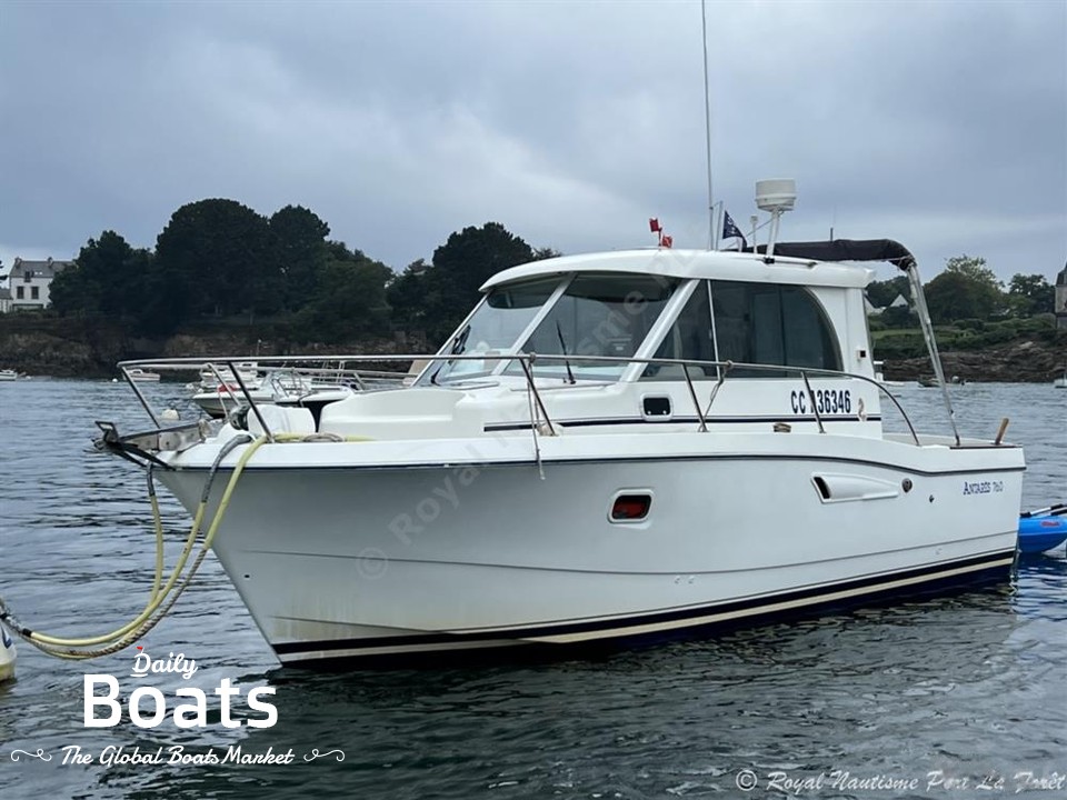 1998 Bénéteau Boats Antares 760 for sale. View price, photos and Buy ...