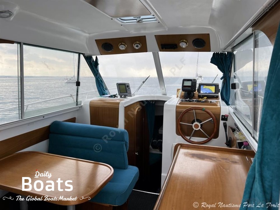 1998 Bénéteau Boats Antares 760 for sale. View price, photos and Buy ...