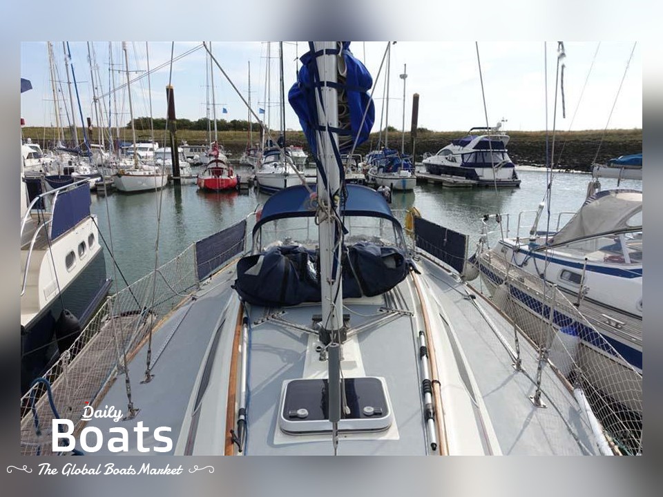 1990 Westerly Storm 33 for sale. View price, photos and Buy 1990 ...