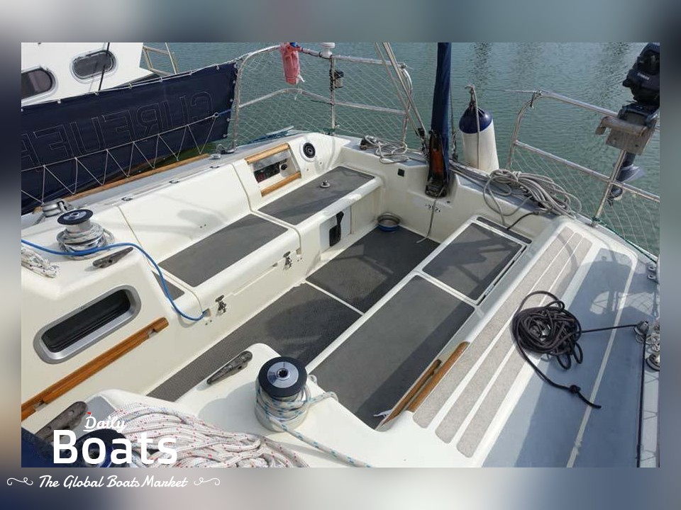 1990 Westerly Storm 33 for sale. View price, photos and Buy 1990 ...