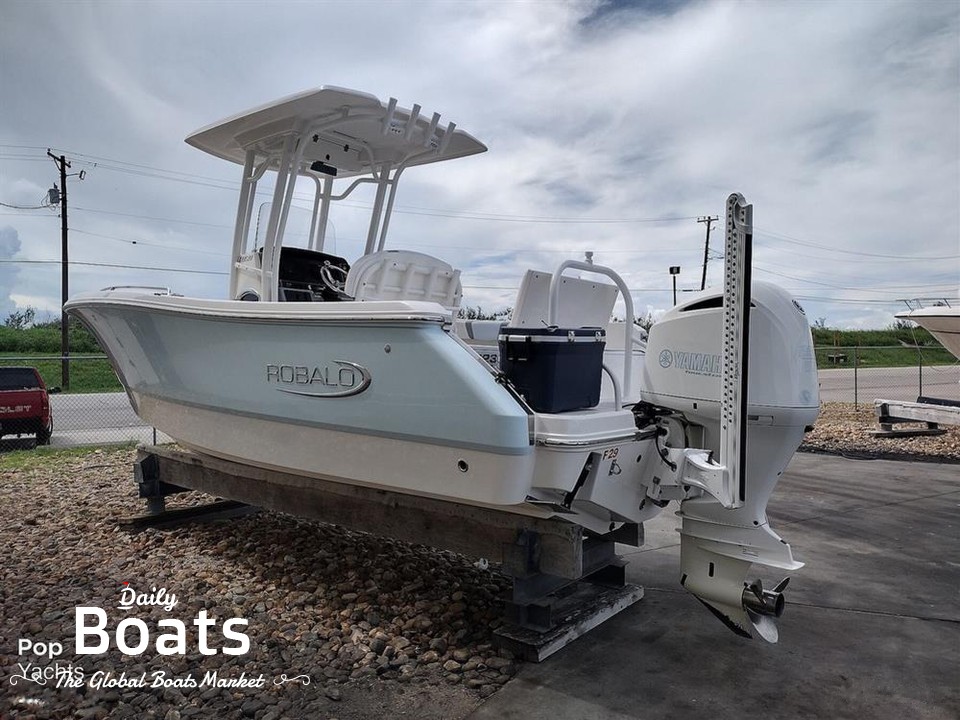 2020 Robalo R230 Cc for sale. View price, photos and Buy 2020 Robalo ...