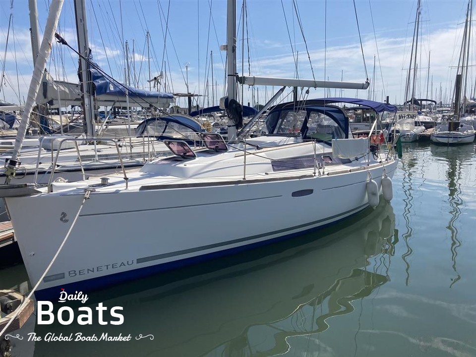 2008 Bénéteau Boats Oceanis 31 for sale. View price, photos and Buy ...