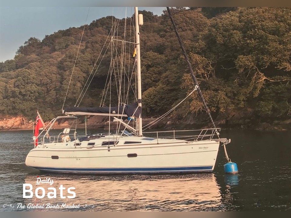 2004 Hunter Legend 36 for sale. View price, photos and Buy 2004 Hunter ...