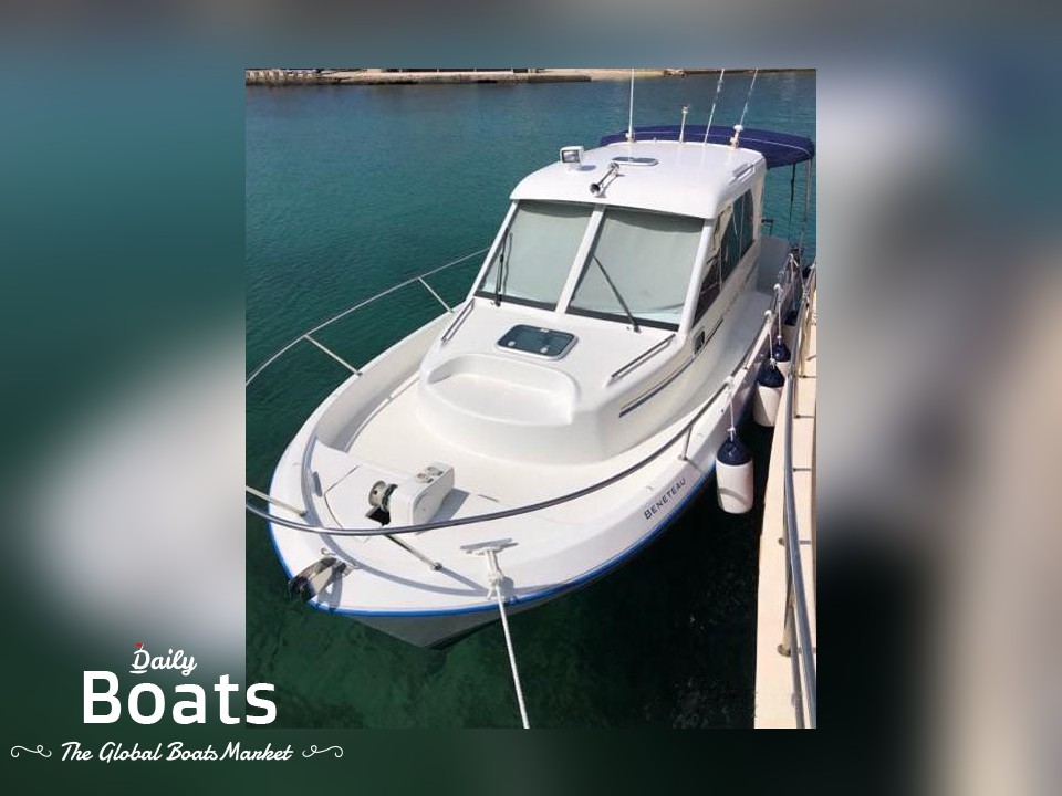 2000 Bénéteau Boats Antares 760 for sale. View price, photos and Buy ...