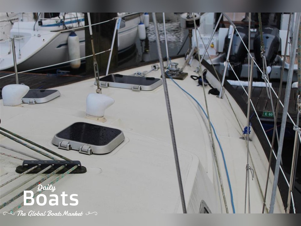 1992 Hillyard Moonfleet 36 for sale. View price, photos and Buy 1992 ...