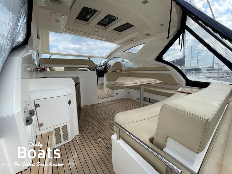 2009 Fairline Targa 44 Gt for sale. View price, photos and Buy 2009 ...