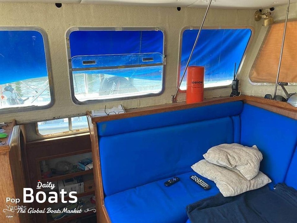 1987 Fisher Catfisher 28 for sale. View price, photos and Buy 1987 ...