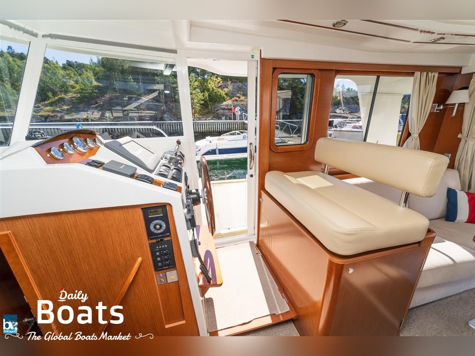 2011 Bénéteau Boats Swift Trawler 34 for sale. View price, photos and ...