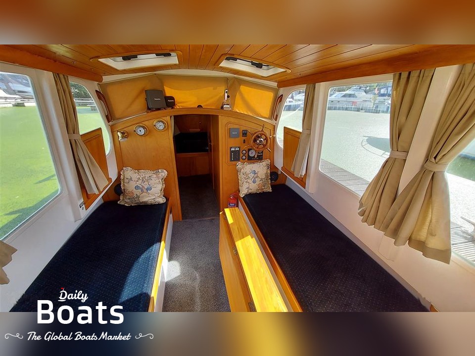 2005 Logan 33 Classic for sale. View price, photos and Buy 2005 Logan ...