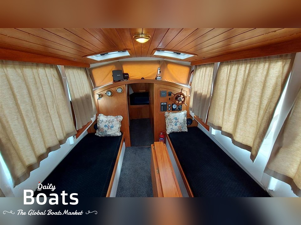 2005 Logan 33 Classic for sale. View price, photos and Buy 2005 Logan ...