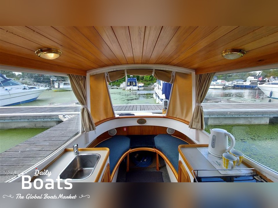 2005 Logan 33 Classic for sale. View price, photos and Buy 2005 Logan ...