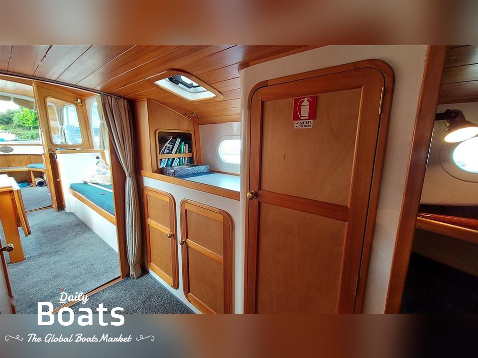 2005 Logan 33 Classic for sale. View price, photos and Buy 2005 Logan ...