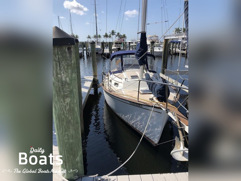 1983 Island Packet Yachts 26 for sale. View price, photos and Buy 1983 ...