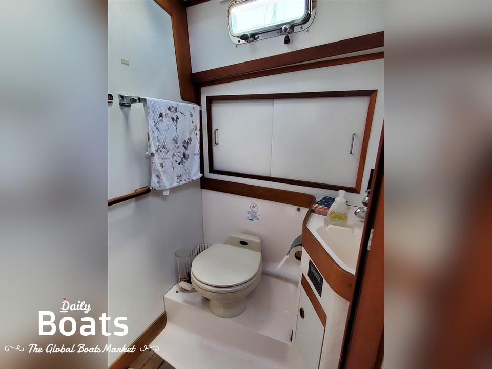 1999 Sabre Yachts 36 Express for sale. View price, photos and Buy 1999 ...