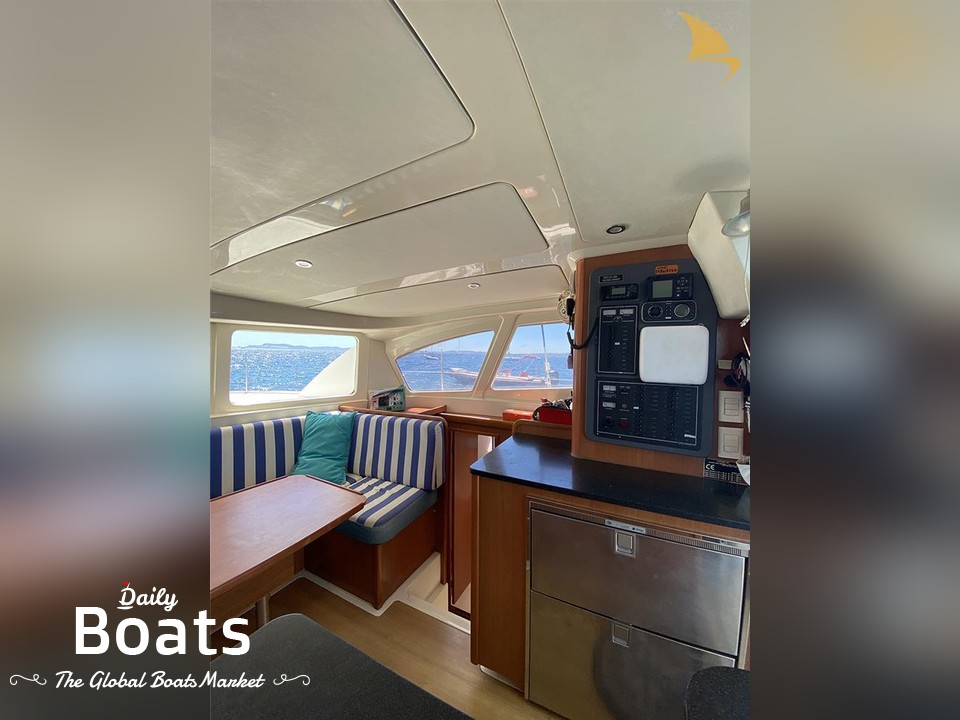 2009 Robertson And Caine Leopard 38 for sale. View price, photos and ...