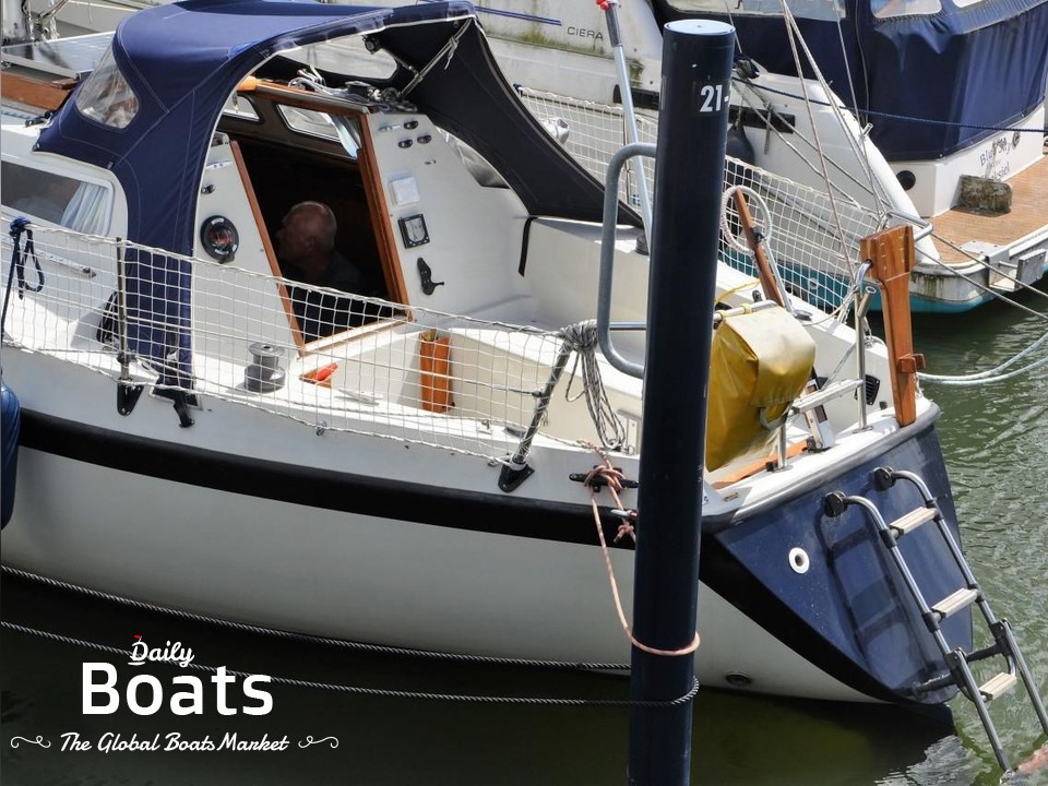 1979 Granada 27 for sale. View price, photos and Buy 1979 Granada 27 ...