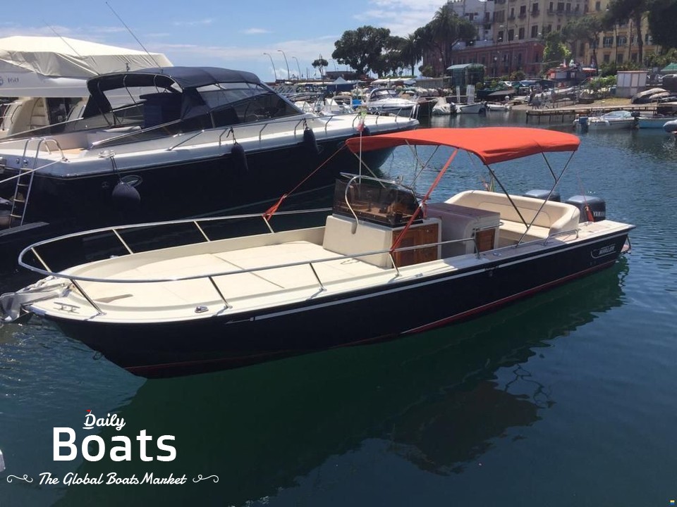 1990 Boston Whaler Outrage 25 for sale. View price, photos and Buy 1990 ...