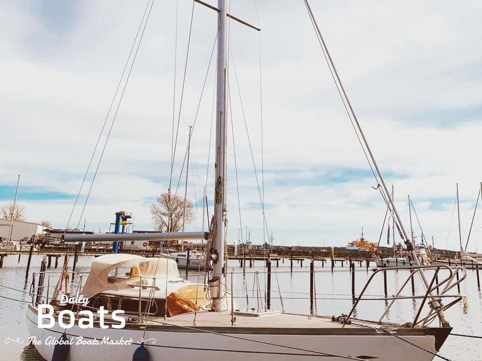 1976 van de Stadt Splinter 30 for sale. View price, photos and Buy 1976 ...