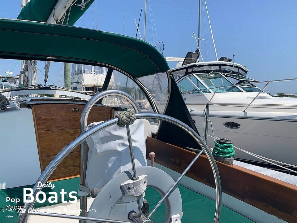 1986 Cape Dory 32 for sale. View price, photos and Buy 1986 Cape Dory ...