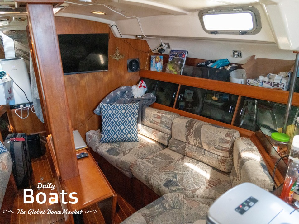 1987 Hunter Legend 40 Sailboat for sale. View price, photos and Buy ...