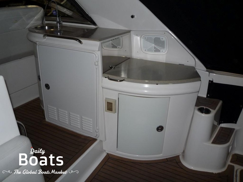 2004 Regal 4260 Commodore-Hardtop for sale. View price, photos and Buy ...