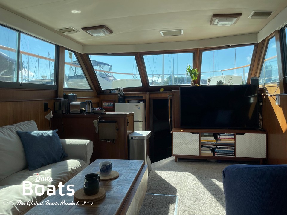 1986 Hatteras 43 Motoryacht for sale. View price, photos and Buy 1986 ...