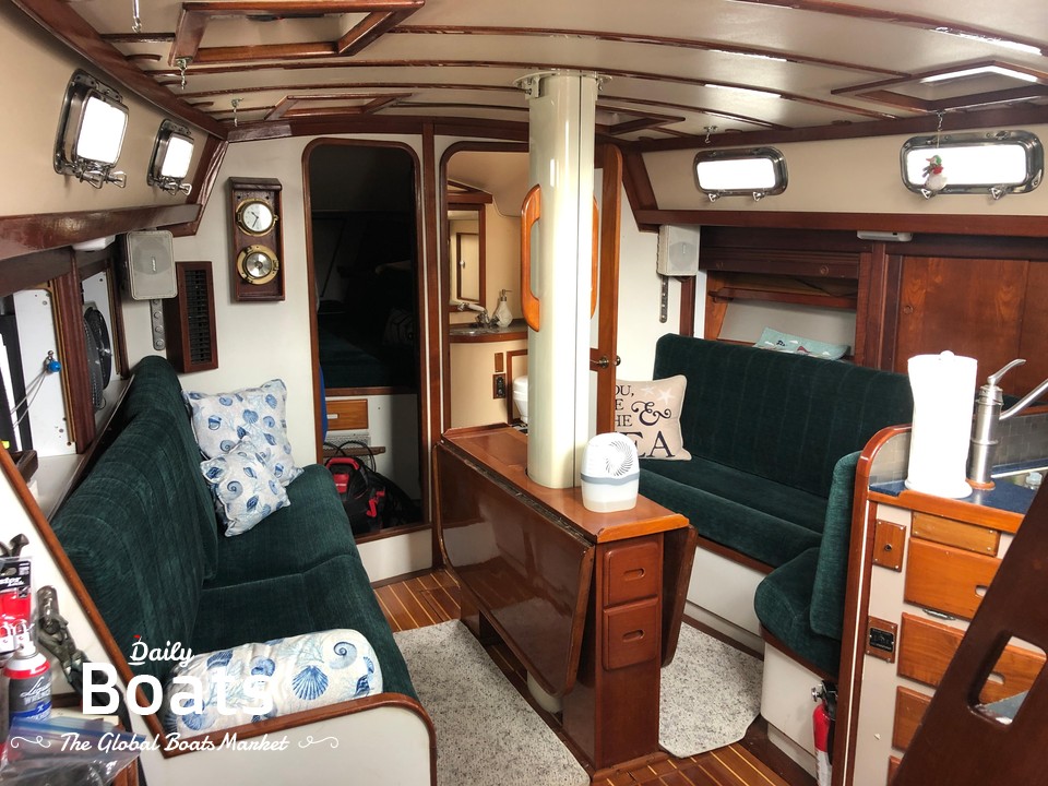 1989 Morgan Center Cockpit for sale. View price, photos and Buy 1989 ...