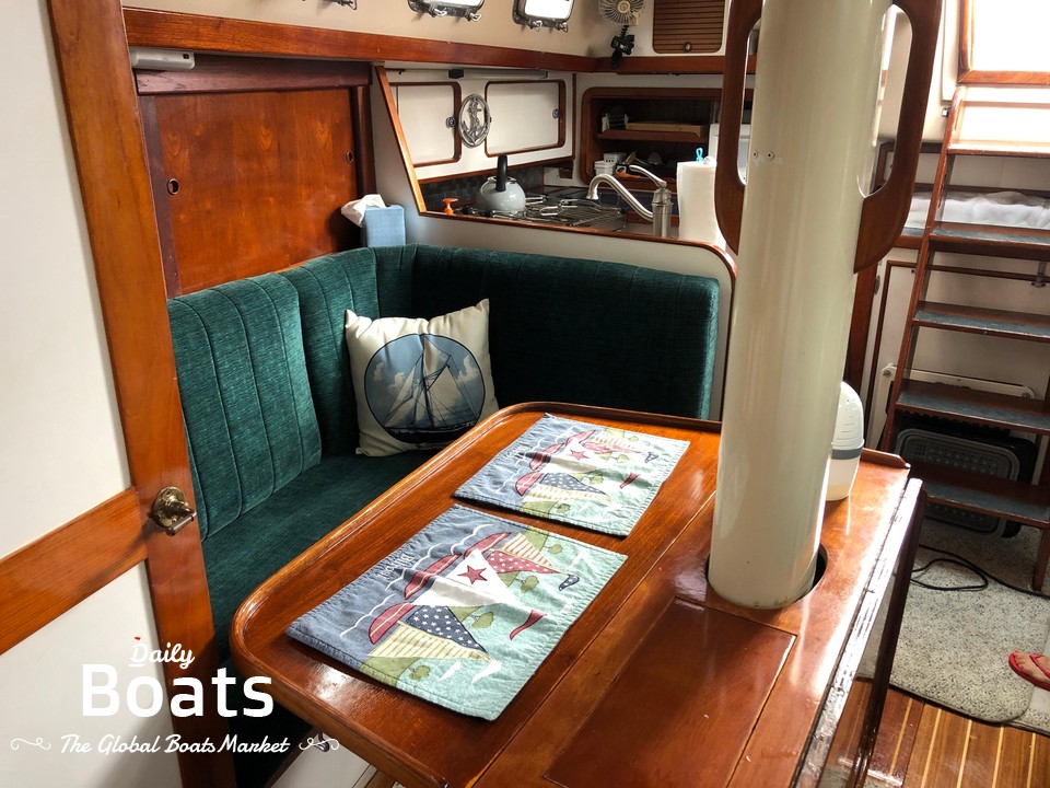 1989 Morgan Center Cockpit for sale. View price, photos and Buy 1989 ...